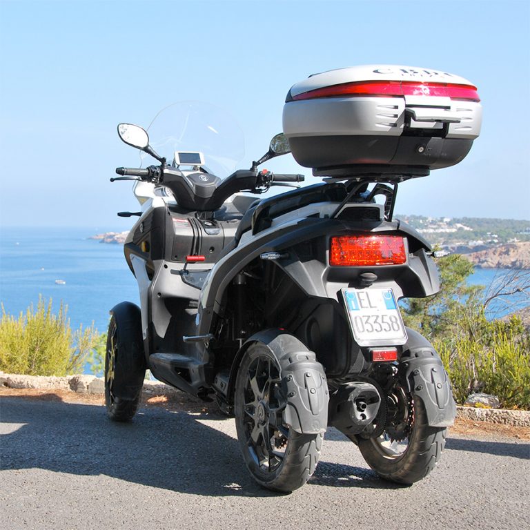 Qooder: World's first vehicle with four tilting wheels