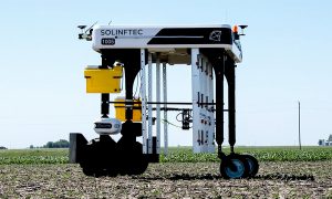 Agricultural robot autonomously seeks and destroys weeds