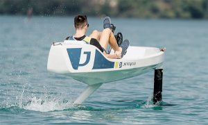 Jetcycle hydrofoil: The recumbent bike that soars over water