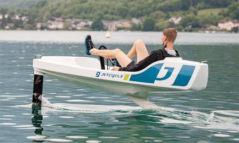 Jetcycle hydrofoil: The recumbent bike that soars over water