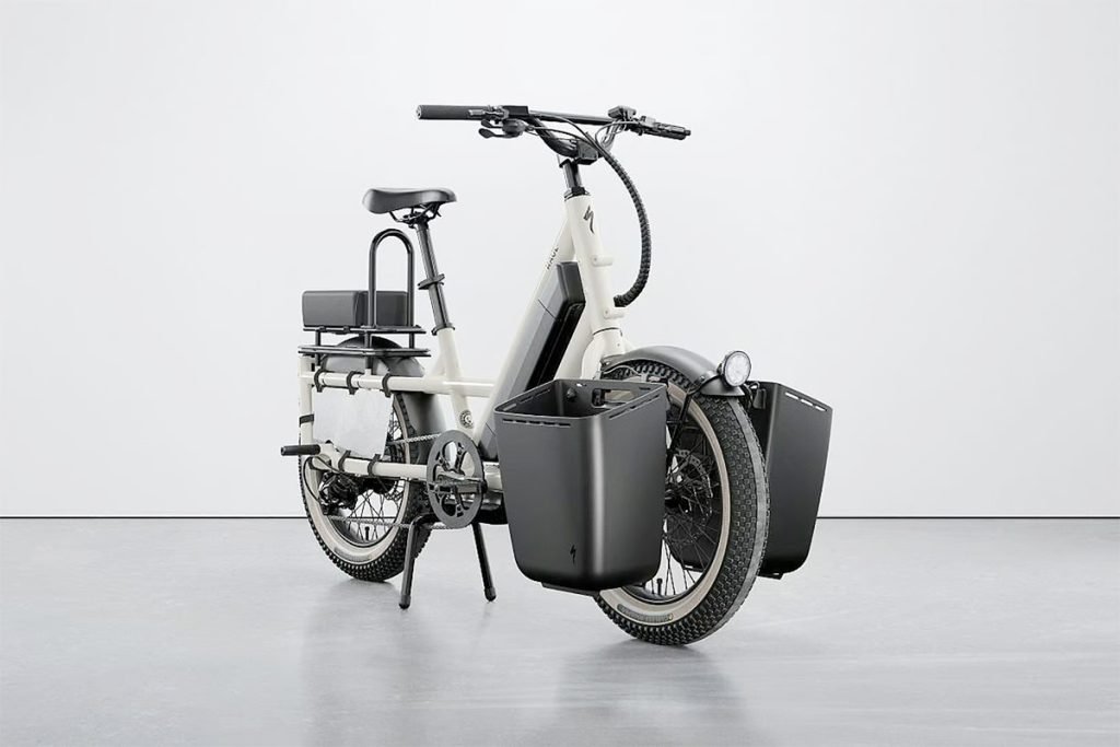 Globe Haul ST: Specialized's cargo ebike for urban commuters