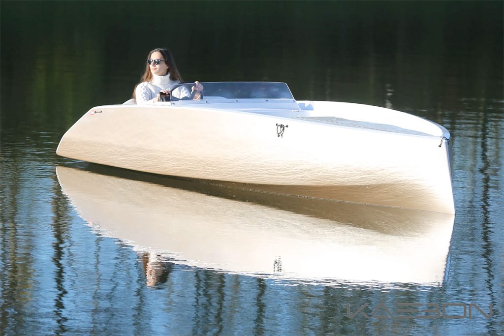 Ultralight carbon fiber electric boat travels atop your car roof to the ...