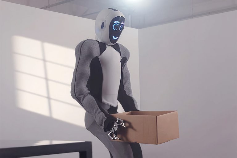 OpenAI outpaces Musk: AI humanoid robot already working as a security ...