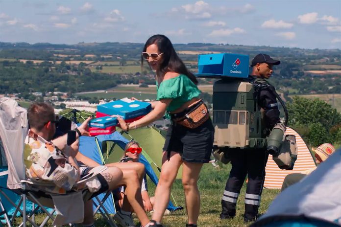Domino's used a jetpack to deliver a pizza at a music festival
