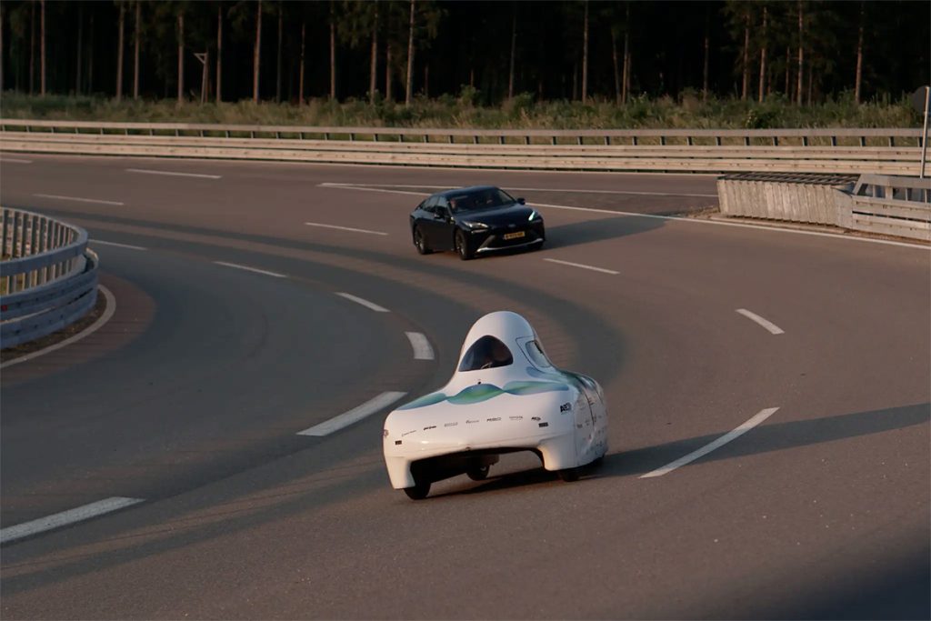 Eco-Runner's hydrogen city car concept sets Guinness distance record