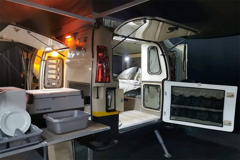 Badger Extreme camper trailer features an innovative expanding roof