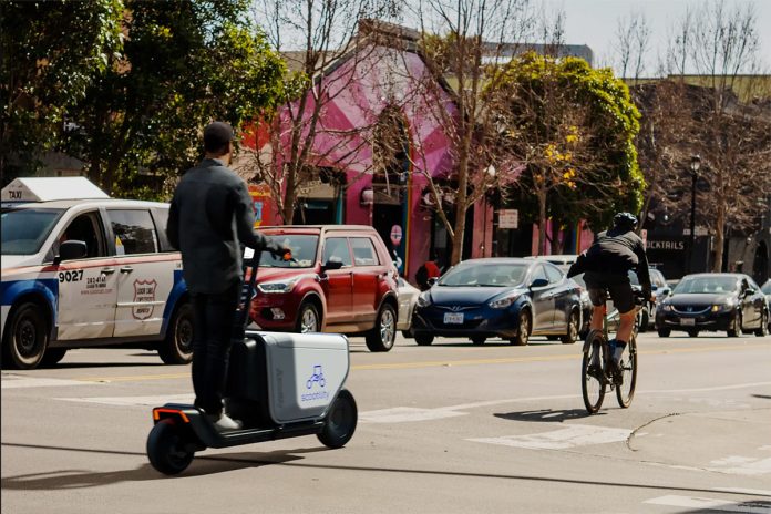 Scootility utility e-scooter features a fast-swappable cargo box