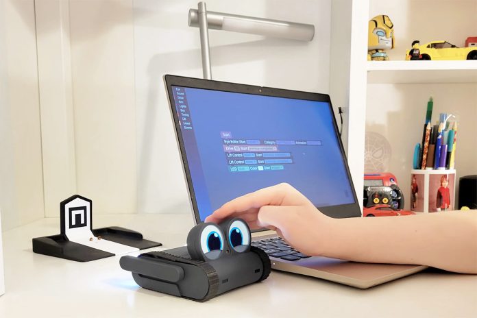 Cute companion robot transforms desktops into interactive learning labs