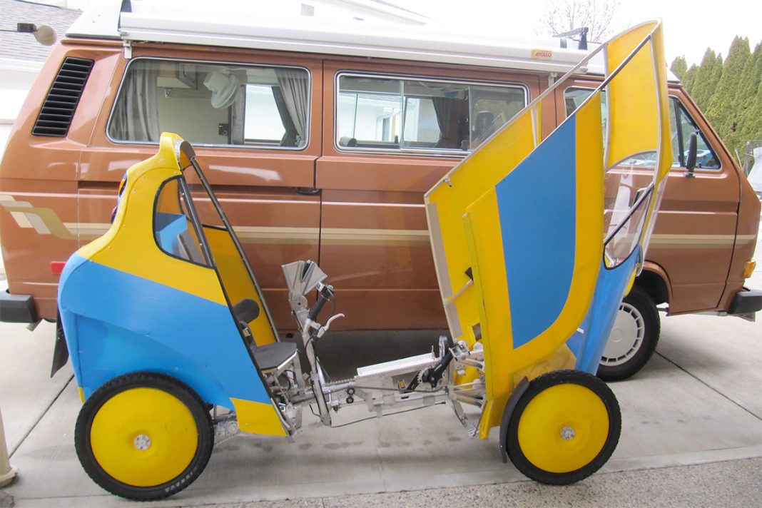 Pedal-powered Tilt4orce velocar leans into turns