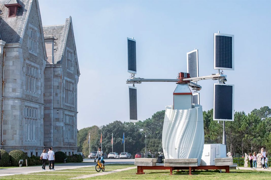 Soleolico wind turbine integrates solar panels into its blades