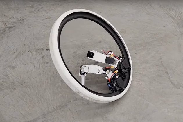 Star-Wars-inspired monocycle Ringbot uses legs to steer