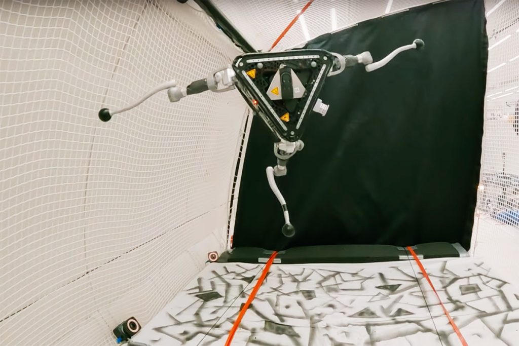 SpaceHopper asteroid exploration robot passes Zero-G airplane-ride test