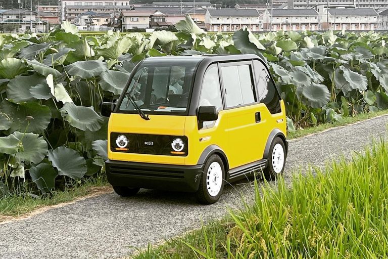 Single-seat tiny EV for the modern city dweller