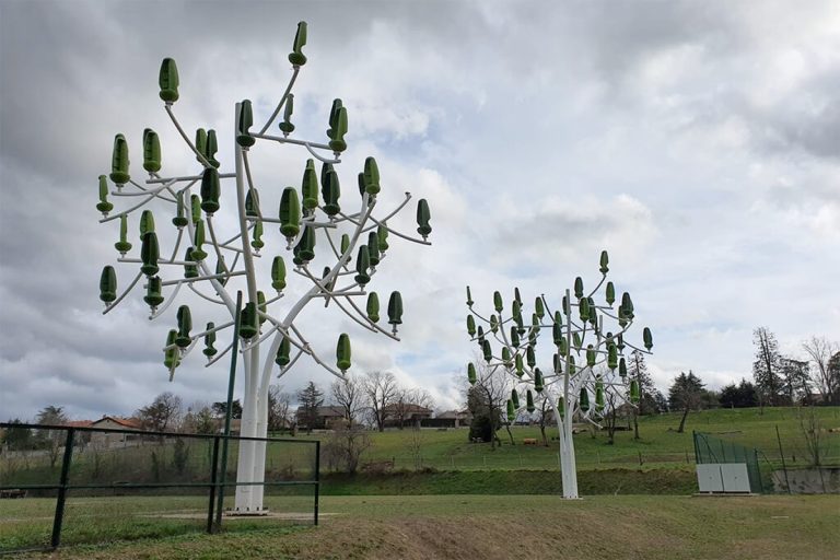 ‘Wind Tree’ with micro turbines for green energy in tight urban spaces
