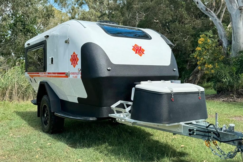 Panoramic Kube teardrop camper ventures into the American wilderness