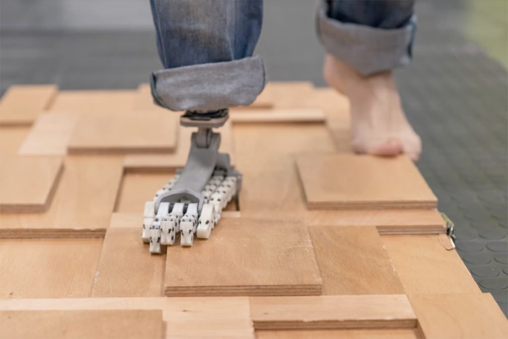 New prosthetic foot mimics natural bone structure for improved mobility