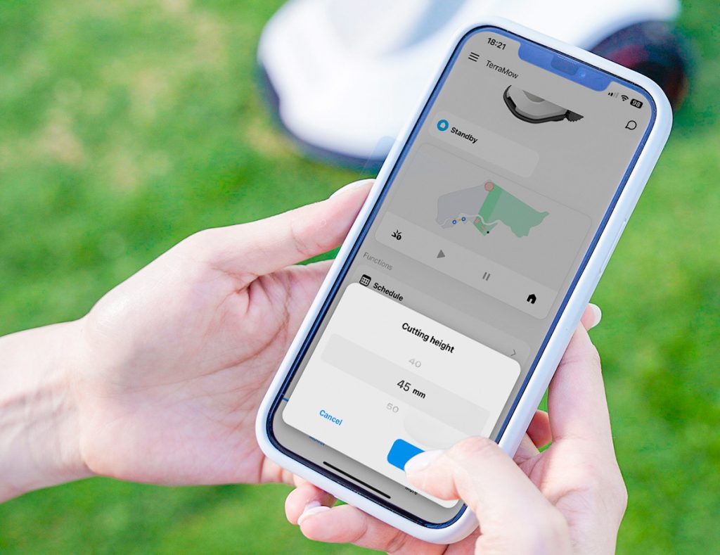 TerraMow: An advanced AI-powered wire-free robot mower