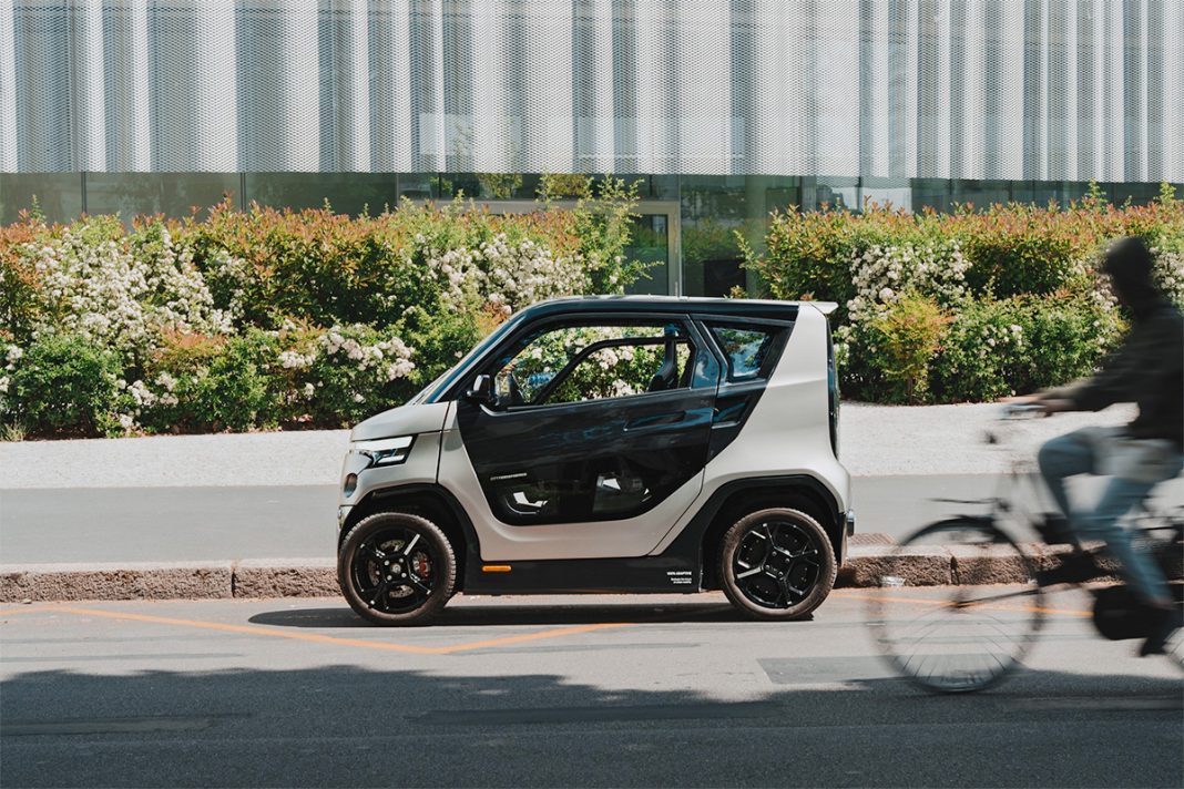 City Transformer CT-2 is a shapeshifting microcar for urban mobility