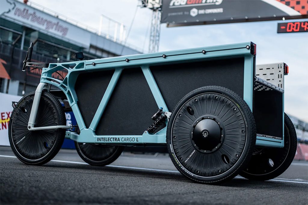 Pedal-by-wire cargo cycle is a heavy-duty solution for urban hauling