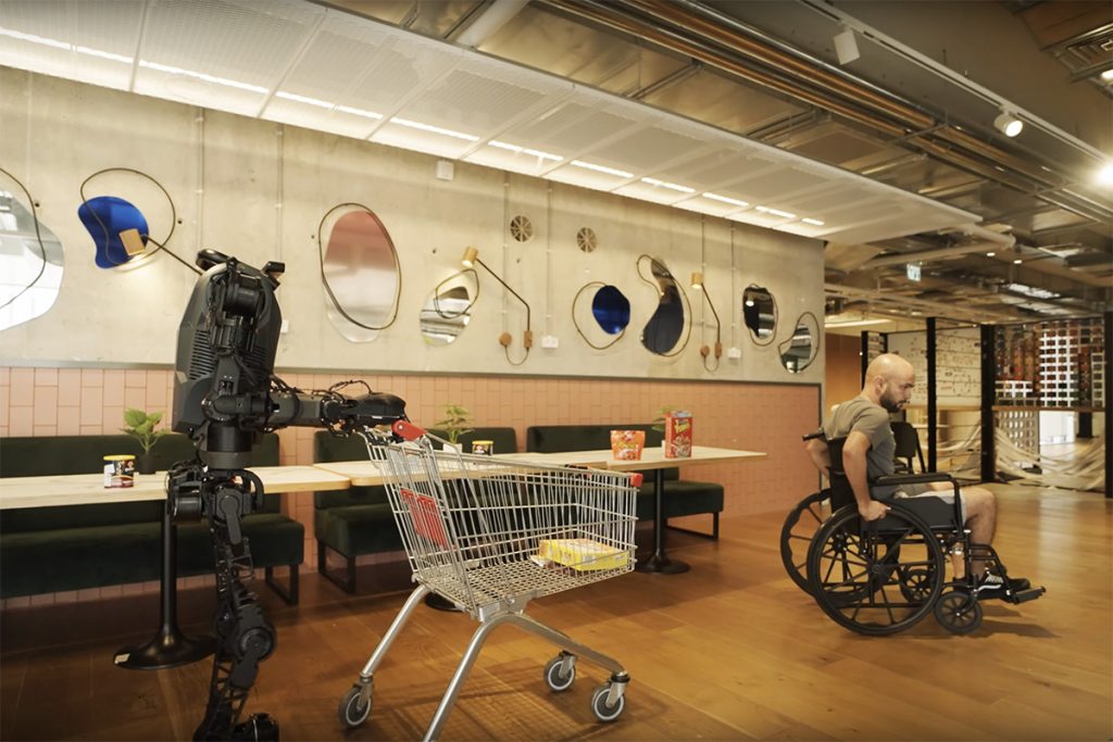 MenteeBot humanoid robot goes shopping