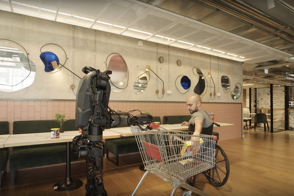 MenteeBot humanoid robot goes shopping