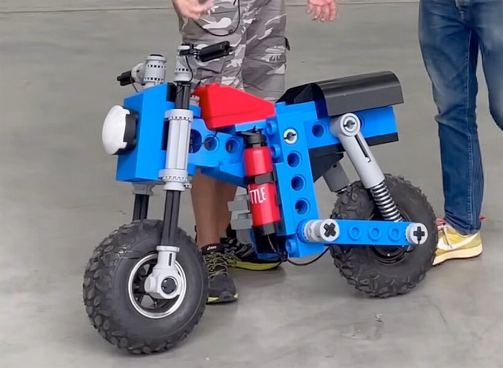 3D-printed LEGO cafe racer is a rideable electric motorbike with a ...