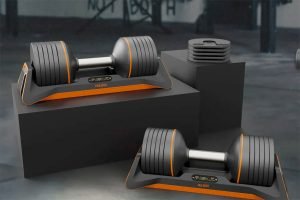 Smart dumbbells with one-button weight changing