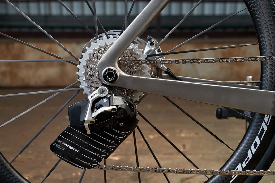 World's first 3D-printed titanium road bike