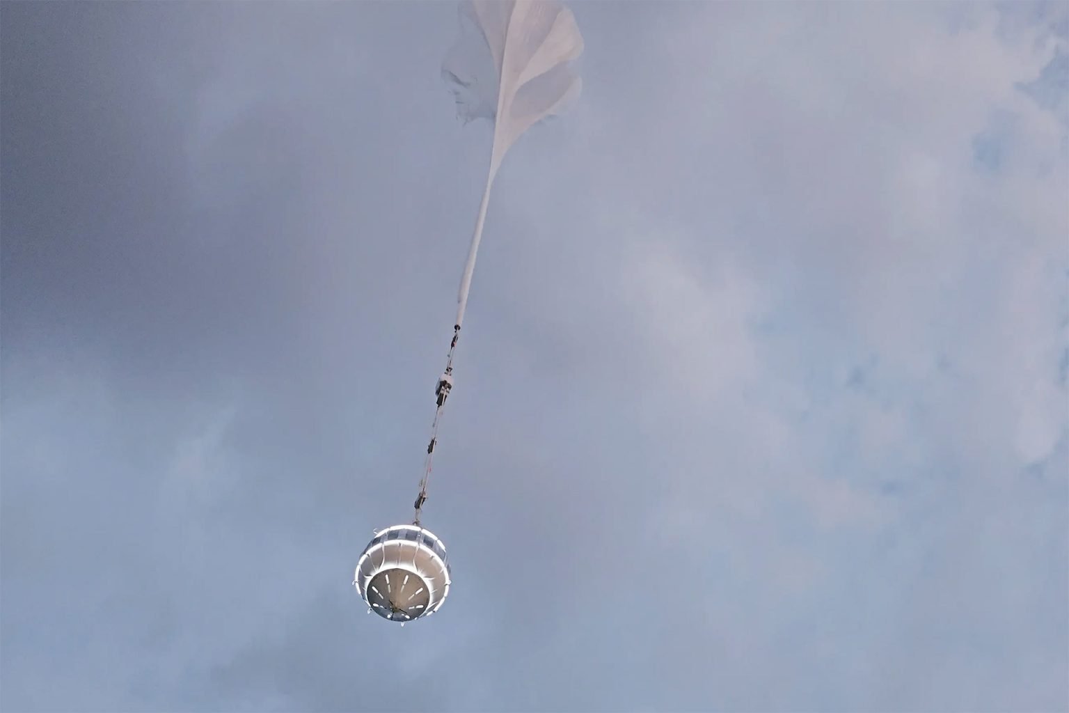 Sightseeing capsule completes first flight to the edge of outer space