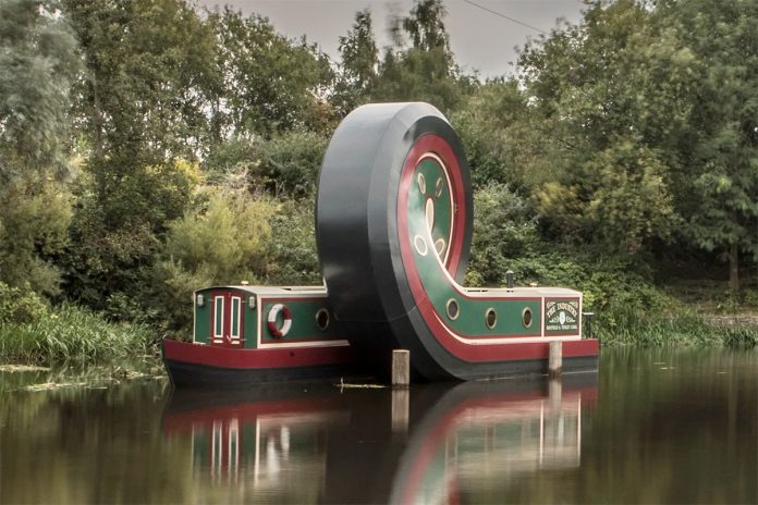 Looping Boat set to captivate and intrigue canal visitors