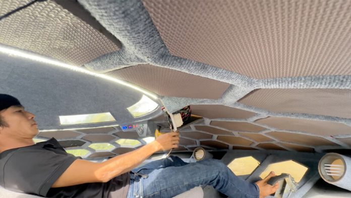 Craftsman builds functional UFO jet boat that zooms through water