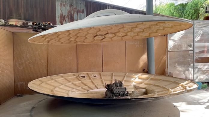 Craftsman builds functional UFO jet boat that zooms through water