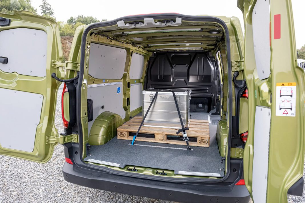 The Volkswagen Transporter T7: More space, power, and versatility