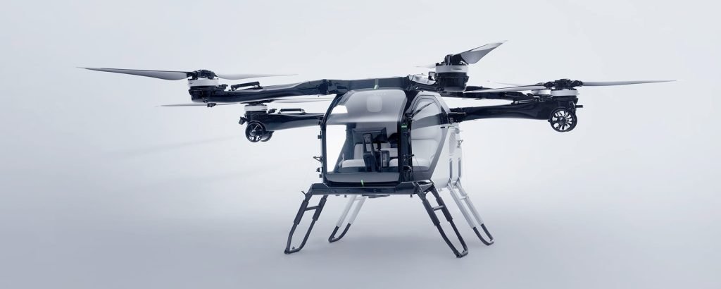 XPENG AEROHT’s "Land Aircraft Carrier" flying car debuts, showcasing ...