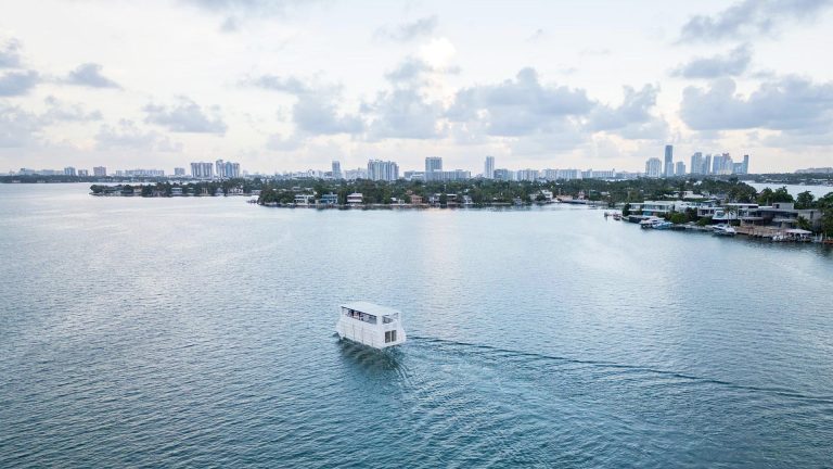 Arkup unveils solar-powered modular houseboat with Starlink connectivity