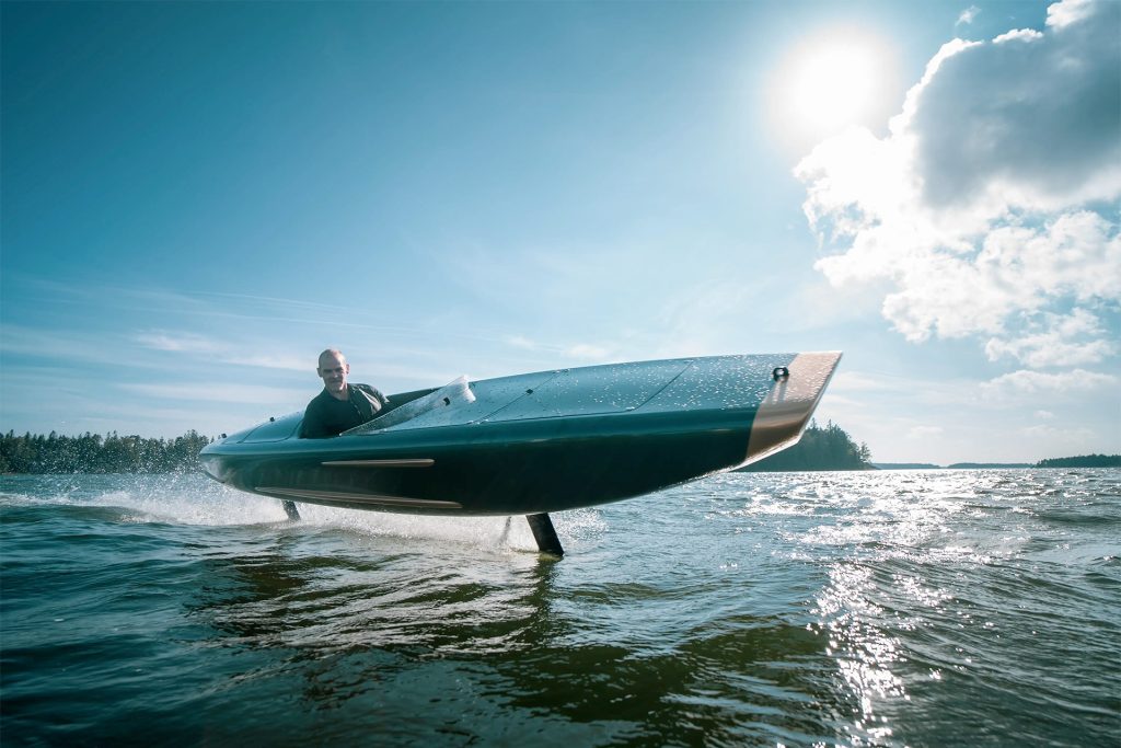 Foil.One Pegasus is a stylish single-passenger electric hydrofoil boat