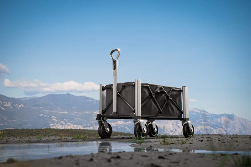 Remote-controlled motorized wagon is a smarter way to haul heavy loads