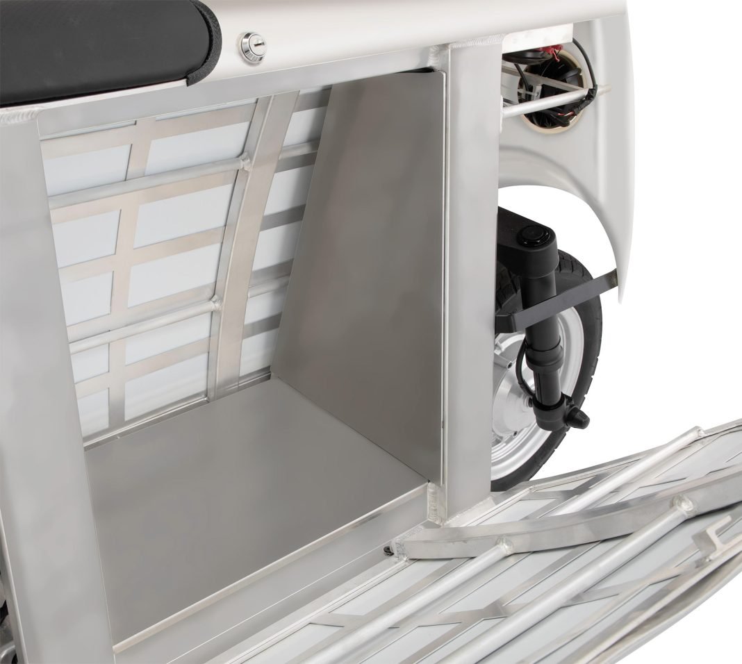 Solar scooter offers 18-mile daily range extension through sunlight