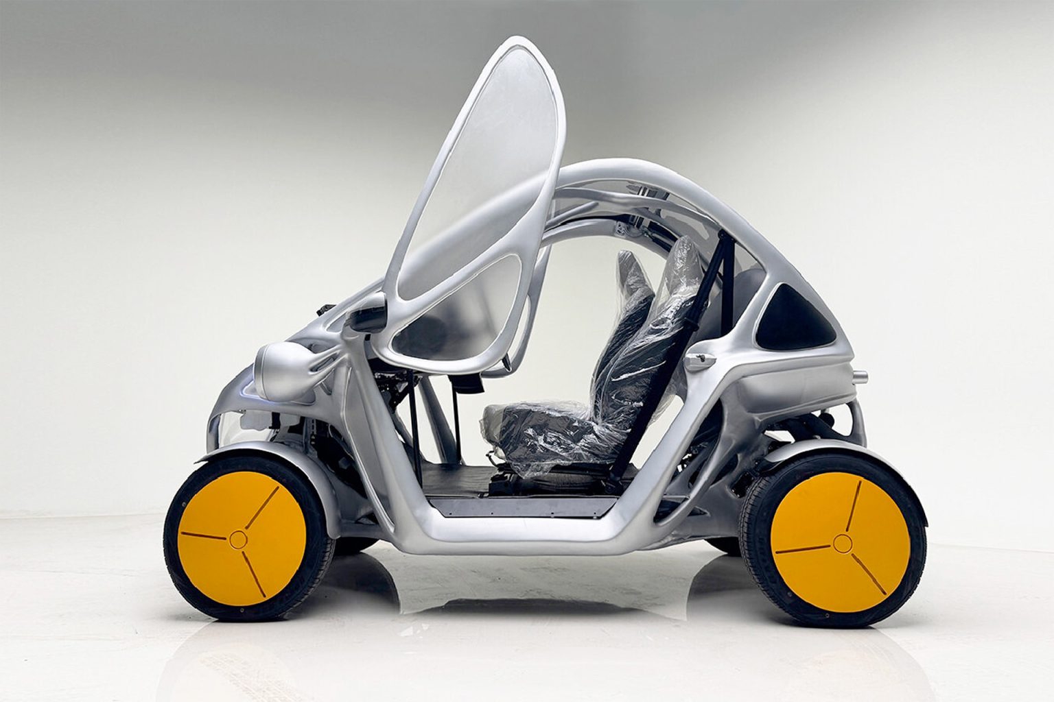 3D-printed micro metal car with AI mood detection and modular design