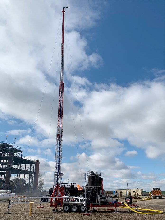 Water-spraying tower provides a mobile solution for forest fire fighting