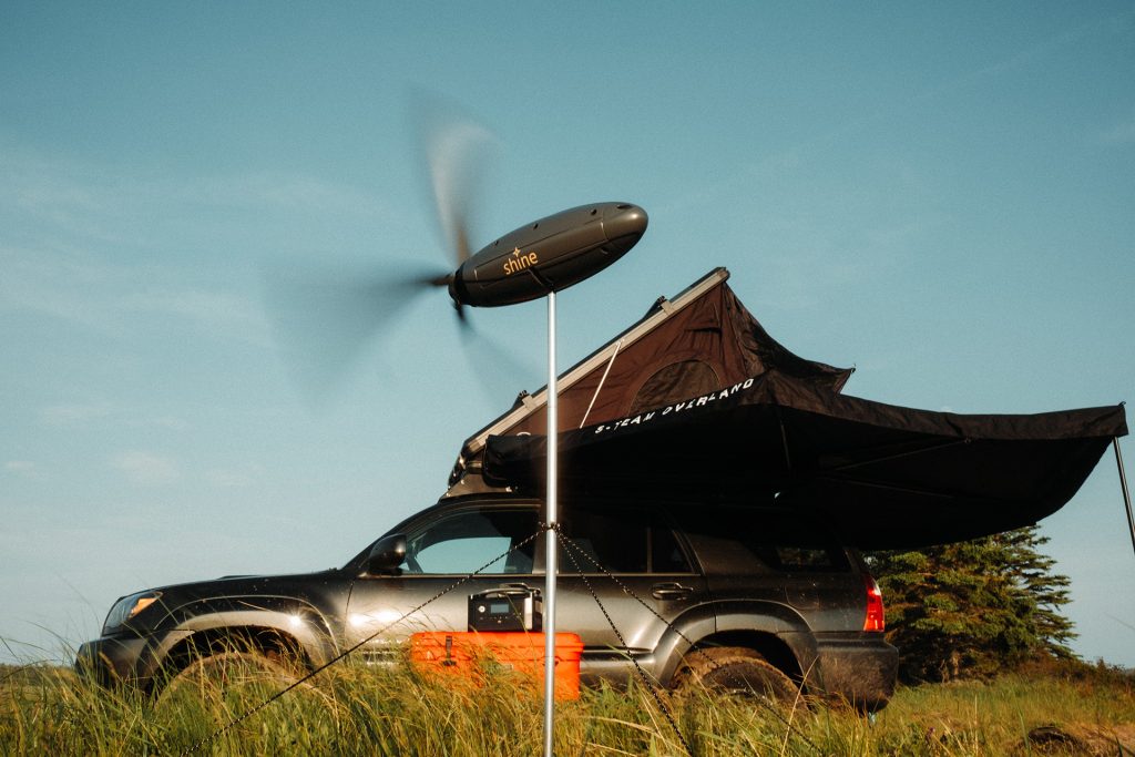 Portable wind turbine charges smartphones in under 20 minutes