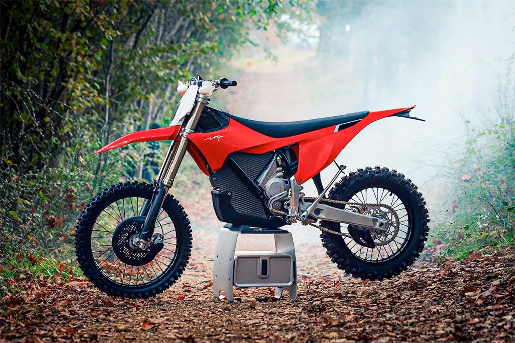 Stark Varg EX: Street-legal electric enduro redefines dual-sport riding