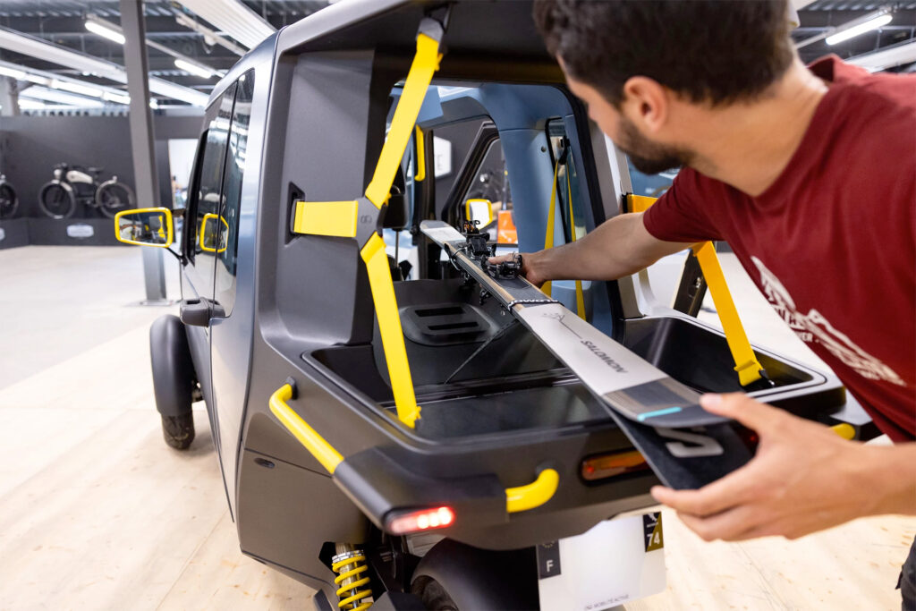 French startup Cixi unveils chainless, three-wheeled pedal vehicle ...